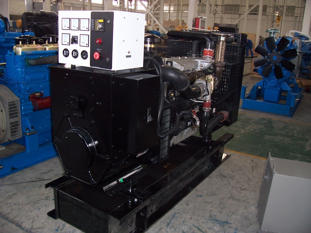 Open Type LOVOL Diesel Generator Set , 76KW Three Phase Ultra Silent Diesel Generator