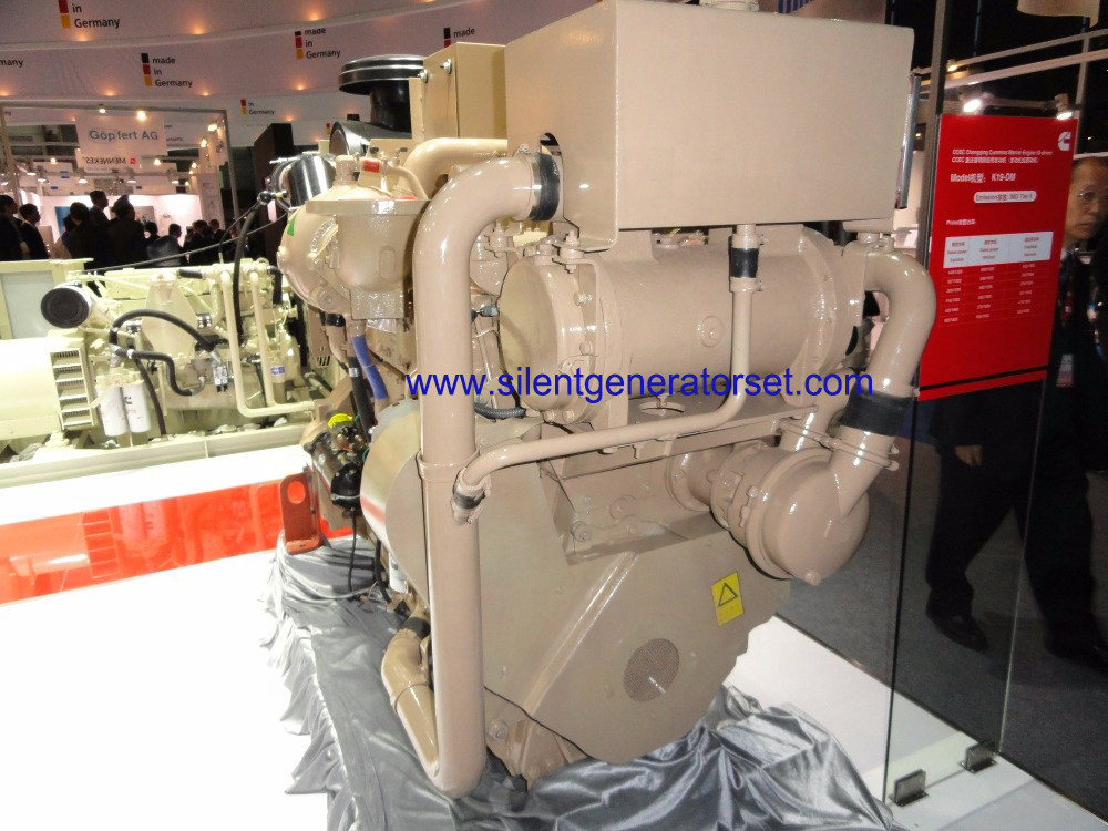 Emergency Cummins Marine Generator 250KW 313KVA Compact Unit Low Fuel ...